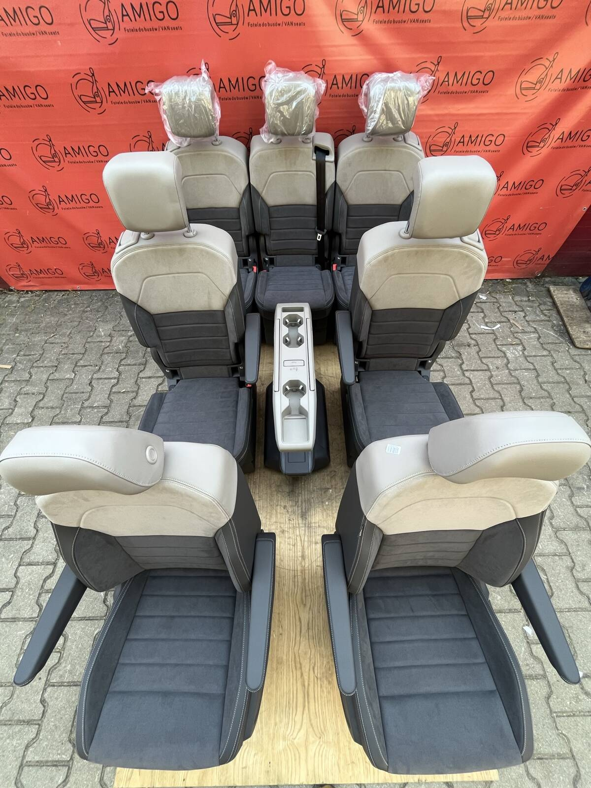Seats front rear NEW VW Multivan T7 Table heated leather | Rear seat ...
